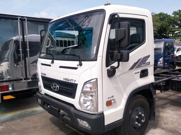 Xe Hyundai EX8 Nâng Đầu Chở Máy Công Trình 2026 Giao Ngay
